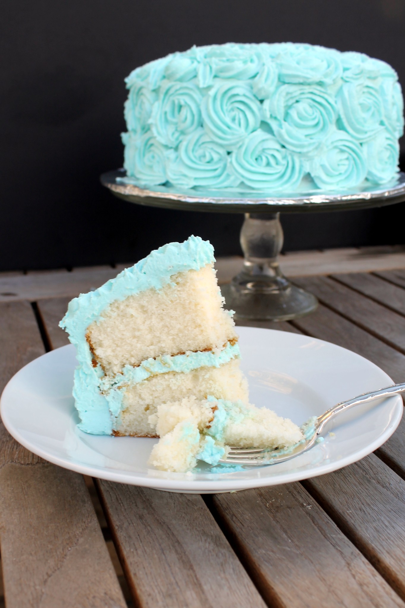 Fluffy White Cake with Vanilla Buttercream