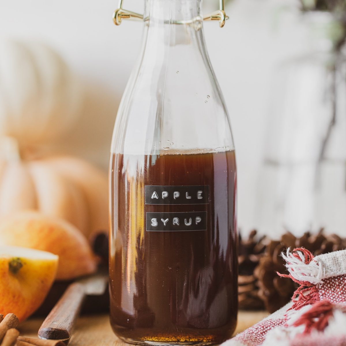 How To Make Homemade Apple Syrup • Bakerita