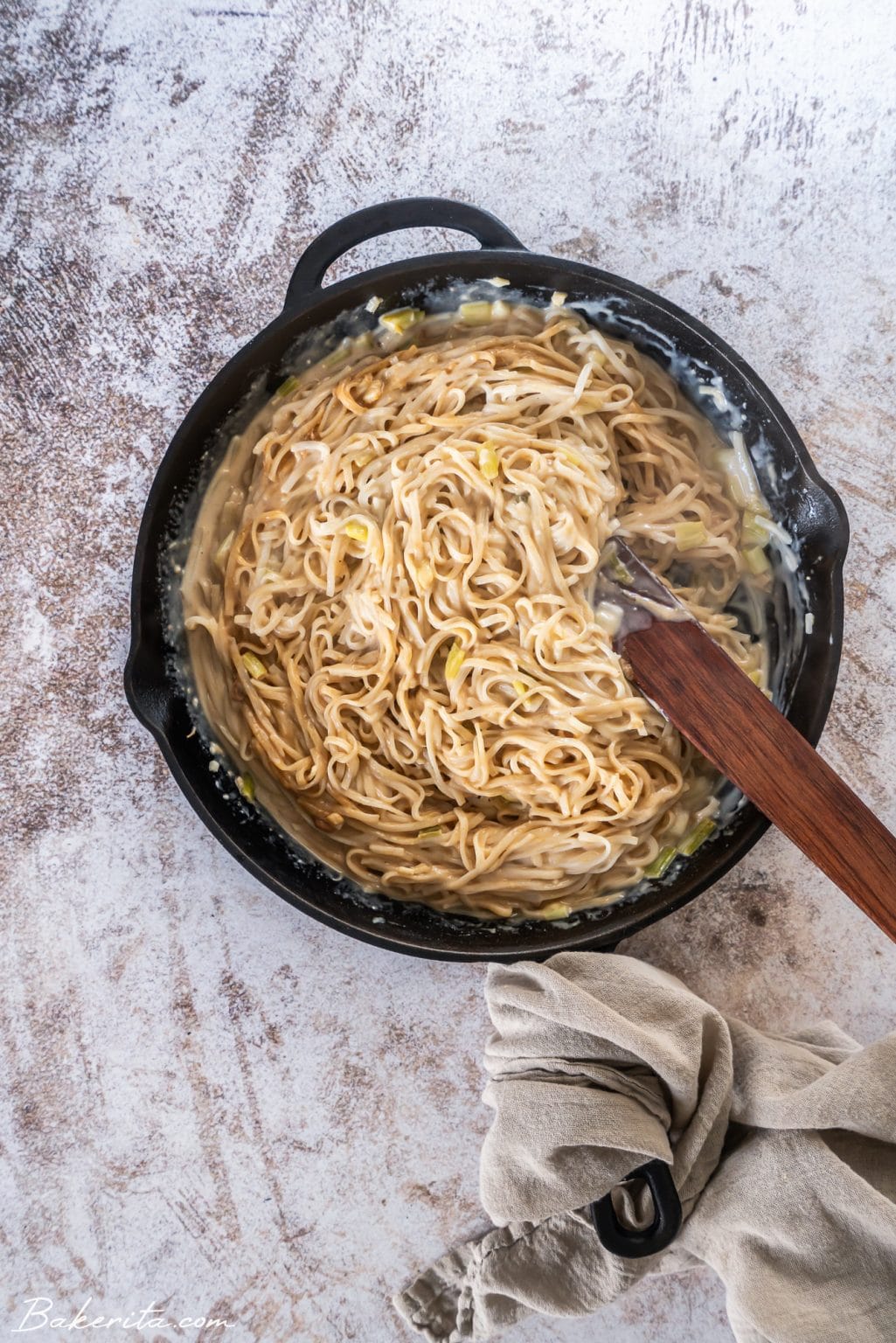One-Pot Miso Pasta with Mushrooms • Bakerita